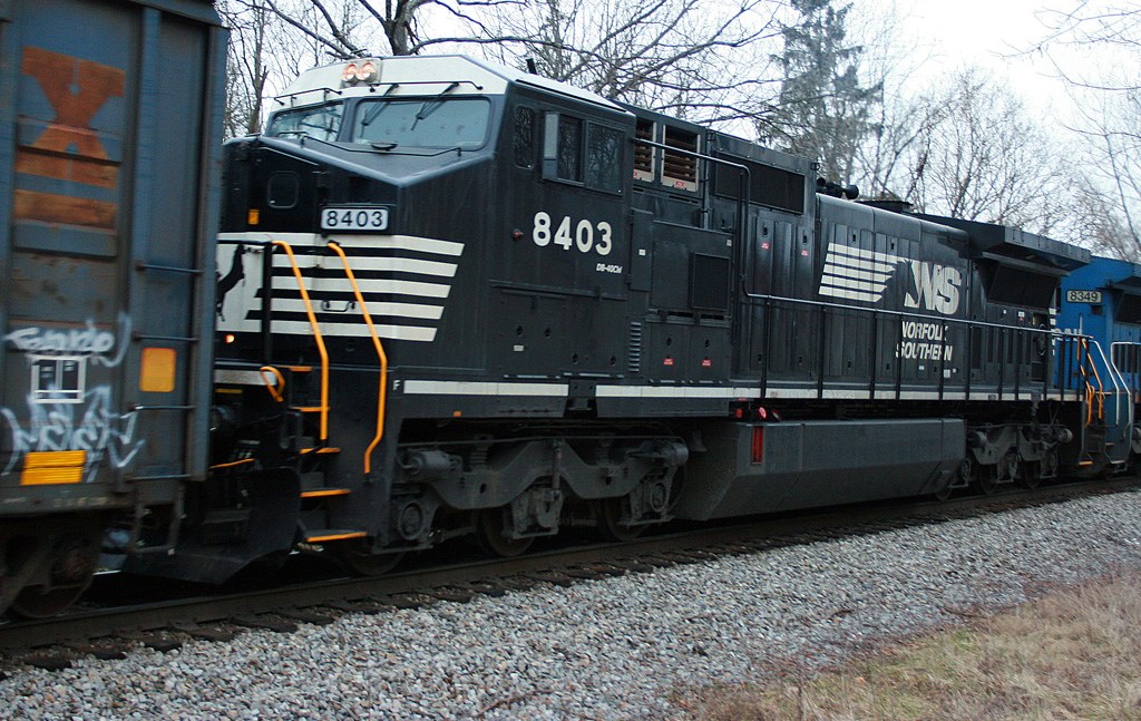 NS 8403